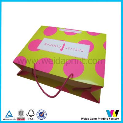 Cina Corda di carta dei sacchetti della spesa di carta stampata modello del punto/tagliato in vendita