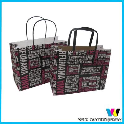 中国 CMYK オフセット 80gsm/120gsm はゲーム カードのための歪んだペーパー ハンドル袋を黒くします 販売のため