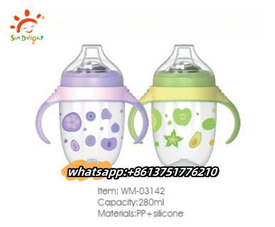 Chine Bouteilles pour bébé en polypropylène imperméable bleu rose vert couleur à vendre