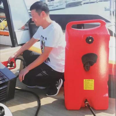 중국 휠과 움직일 수 있는 53L 2 밀리미터 HDPE 수산유지 탱크 판매용