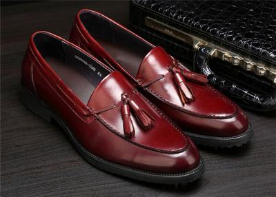 Cina Scarpe di vestito classiche dal cuoio della mucca del pieno fiore con le nappe per il lavoro d'ufficio in vendita