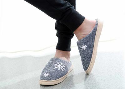 Cina Pantofole superiori della Camera di inverno del cotone caldo, pantofole della camera da letto delle donne con la fodera del velluto in vendita