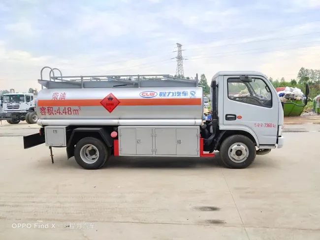 6000liters 6tons Fuel Dispenser Tanker Truck 4*2 Petrol Oil Diesel Delivery and Refueling Truck