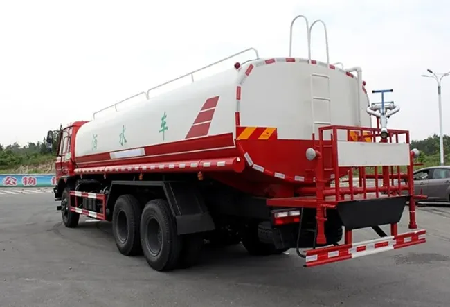 Dongfeng Road Spinkler 20cbm Bowser Tank Street Cleaning Road Washing City Clean Tanker Truck