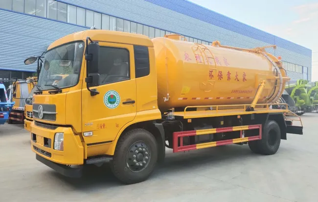 10, 000L Dongfeng Vacuum Sewage Suction Tanker Suction Sewage Truck
