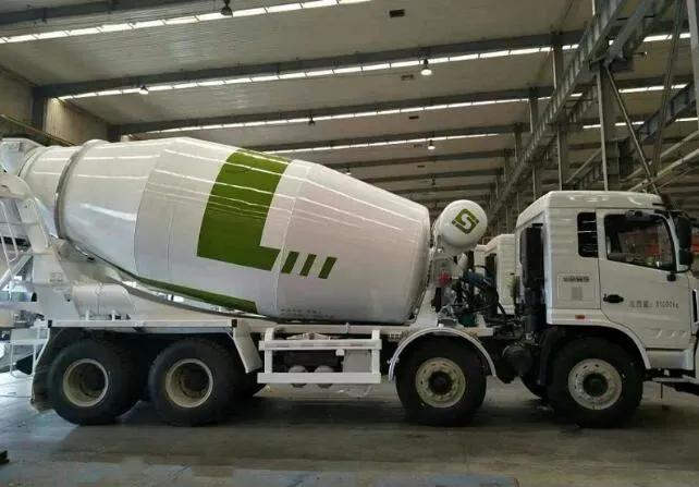 China Hot Sale Sinotruk Energy-Saving Heavy Duty Construction Concrete Cement Mixer