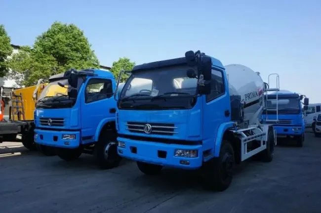 Agitating Lorry Cheap 6cbm Concrete HOWO Mixer Mining Truck