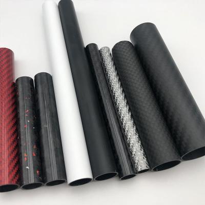 China Tubo de fibra de carbono 3K liso/entrelazado para resistencia y ligereza en venta
