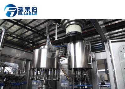 Cina Imbottigliatrice dell'imbottigliatrice del whiskey completo di vetro di piccola capacità del vino in vendita