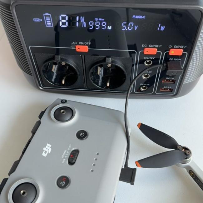 220V Outdoor Portable Mobile Power Supply 600W Portable Power Station