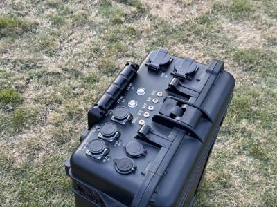 中国 220V 再充電可能なリチウムイオン電池 携帯充電ステーション 販売のため