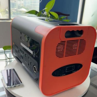 China 15W draadloos opladen LED-verlichting Draagbare mobiele elektriciteitscentrale voor auto's en zonne-energie Te koop