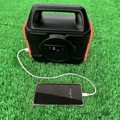 Cina Generatore solare ricaricabile da 300 W per centrali elettriche portatili e campeggi all'aperto in vendita