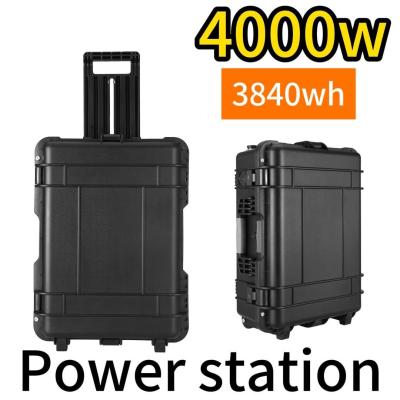 China Potência de saída de 4000W LiFePO4 Central de energia portátil para situações de emergência e viagens à venda