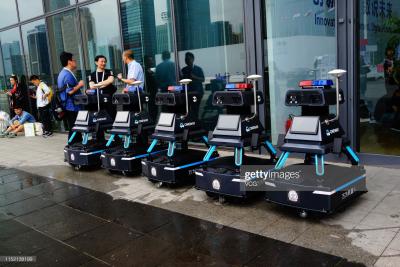 Cina Sorveglianza mobile autonoma del robot 48v 8h della pattuglia di sicurezza in vendita
