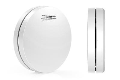 Cina Auto del rilevatore di fumo di TUYA WiFi che controlla il rilevatore di fumo astuto senza fili del fuoco con il bottone di silenzio in vendita