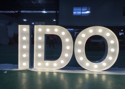 Cina Accenda le grandi luci che della lettera di nozze degli alfabeti faccio con la luce del LED per la festa nuziale in vendita