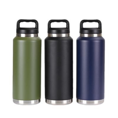 Chine Bouteille d'eau en acier inoxydable de 26 oz grande capacité 36 oz double paroi portable 18 oz flacons à vendre