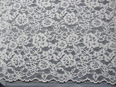Chine Dentelle en nylon attachée nuptiale blanche de rayonne de coton tricotée par tissu de dentelle pour l'habillement à vendre