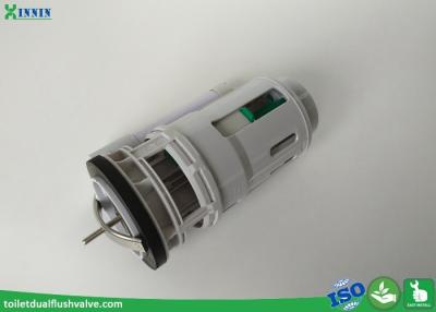 Cina Valvola dello sciacquone doppia a 3 pollici, della mano montata del pulsante sensibilità superiore e molle in vendita