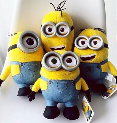Chine Ignoble je 3 peluche de bande dessinée d'oeil des subordonnés 3D joue le jaune 22cm à vendre