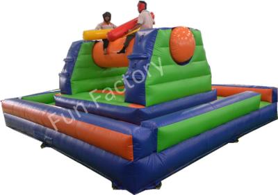 Cina Due giochi gonfiabili del campo da giuoco delle persone con i bastoni per il parco di divertimenti in vendita
