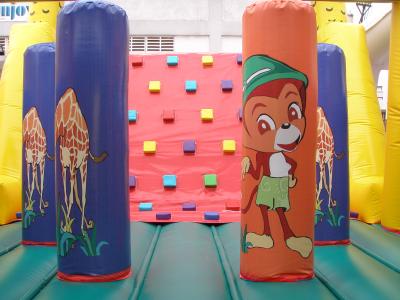 China Curso de obstáculo inflável do quintal, jogos infláveis do adulto do parque da cidade do divertimento à venda