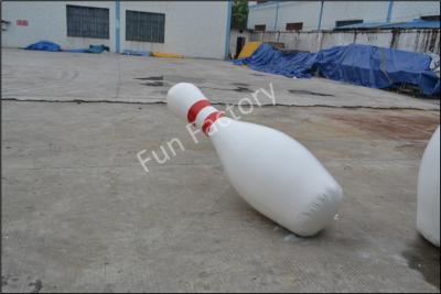 China Jogo inflável do bowling dos brinquedos infláveis exteriores brancos para adultos à venda
