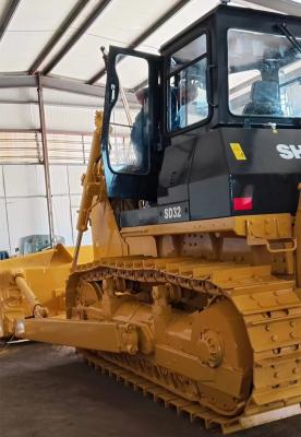 Chine 16400 KG Poids de la machine Shantui SD16c 160HP Bulldozer au charbon avec 320HP SD32 Puissance du moteur à vendre