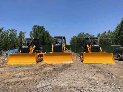 Chine Bulldozers à chenille de 160 chevaux SD16FFFabrication de bulldozers avec pièces détachées et autres applications à vendre