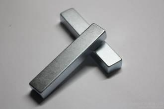 China F10 imanes estupendos sinterizados ISO9001 de la tierra rara de los imanes del neodimio de X 10 x 8 en venta