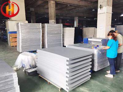 中国 耐衝撃性の灰色のプラスチック ボール紙は再使用可能な4x8を広げる 販売のため