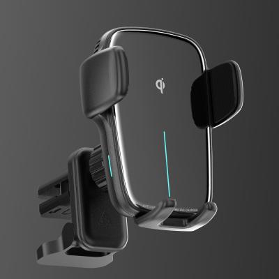 China 15W Fast Charging Wireless Car Phone Holder with Auto Matching Coil and Type C Connection for sale