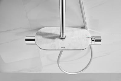 Chine Le mélangeur thermostatique de douche de Bath de la FLÈCHE AMG14SH851 a placé le laiton de Chrome à vendre