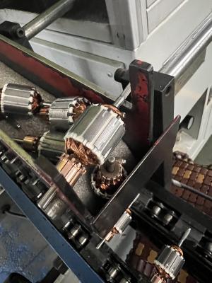 China Hoogwaardige rotoranker – Laag geluidsniveau, Sterke magnetische geleidbaarheid, Betrouwbare werking, Veelzijdige toepassing Te koop