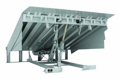 Cina 0,75 chilowatt di 7000KG 8000KG della piattaforma di accesso di stile idraulico del pozzo, rampe di caricamento idrauliche in vendita