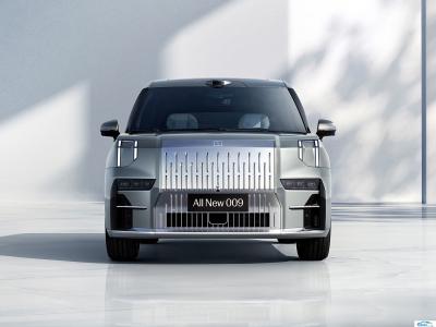 2024 Geely Zeekr 009 MPV The Perfect Combination of Efficiency and Performance