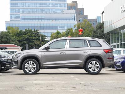Κίνα 2023 Skoda Kodiaq 2.0T 186hp 220hp 5/7 καθίσματα Εικονική οθόνη αφής Ηλεκτρικό φρένο στάθμευσης Βενζινοκίνητα αυτοκίνητα για Volkswagen προς πώληση