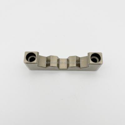 중국 고 정밀 금속 주사  Molding CNC 가공 자동차 액세서리의 예비 부품 판매용
