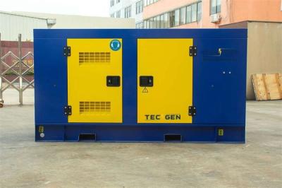 中国 Soundproof 22kW Electric Generator Cummins Genset With Outdoor Use Weather Proof Canopy 販売のため