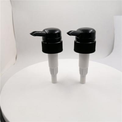 中国 黒いSGS 33/410のシャンプーおよびリンスのためのプラスチックびんポンプ 販売のため