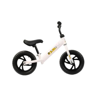 Chine New Kids équilibre vélo sans pédales léger mini quatre roues enfants équilibre vélo d'entraînement à vendre écoles à vendre