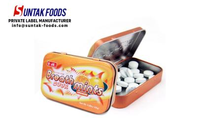 Cina Le bevande rinfrescanti libere dello zucchero arancio di sapore di H4U 25g Mints in latta provvista di cardini in vendita