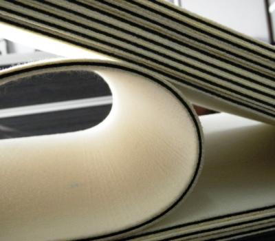 Κίνα A4 3mm άσπρο τοποθετημένο σε στρώματα υλικό μαξιλαριών μαξιλαριών μάλλινο αισθητό για την ελασματοποίηση καρτών RFID προς πώληση