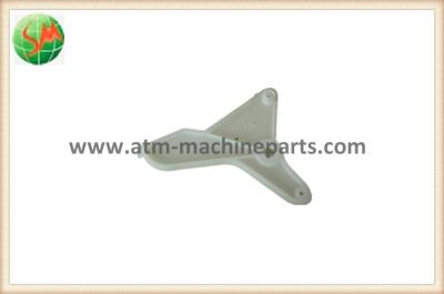 Cina Parti di plastica dentro la cassetta automatica NC301 A007492 bianco delle parti di BANCOMAT di NMD in vendita