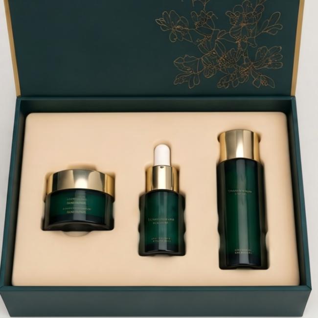 Premium Custom Skincare Packaging