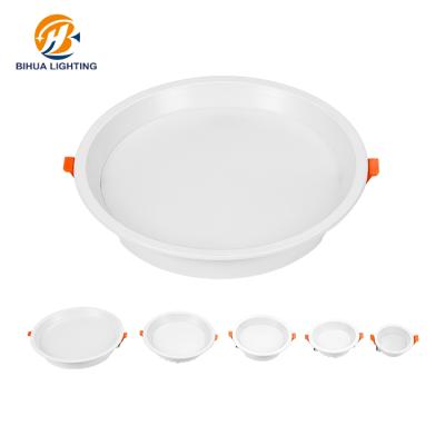 中国 Anti Glare White Round Aluminum PP Indoor LED Panel Light Recessed Smd Ceiling Panel Light 販売のため