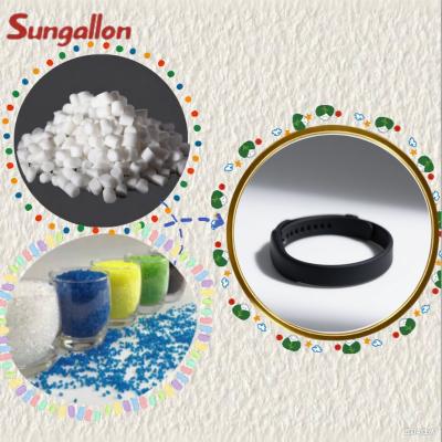 Cina Particelle TPE per cinturini per orologi, resistenti al sudore e delicati sulla pelle, certificati FDA/LFGB, alta elasticità, direttamente dalla fabbrica in vendita