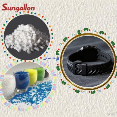Cina Particelle TPE per cinturini per orologi, resistenti al sudore e delicati sulla pelle, certificati FDA/LFGB, alta elasticità, direttamente dalla fabbrica in vendita