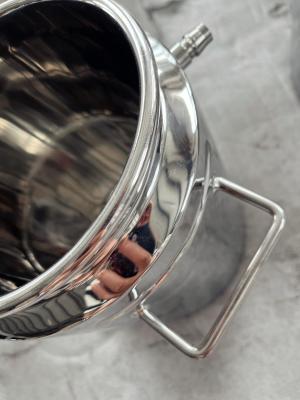 Chine Baril en acier inoxydable de qualité alimentaire, réservoir vertical de stockage de lait 5L à vendre